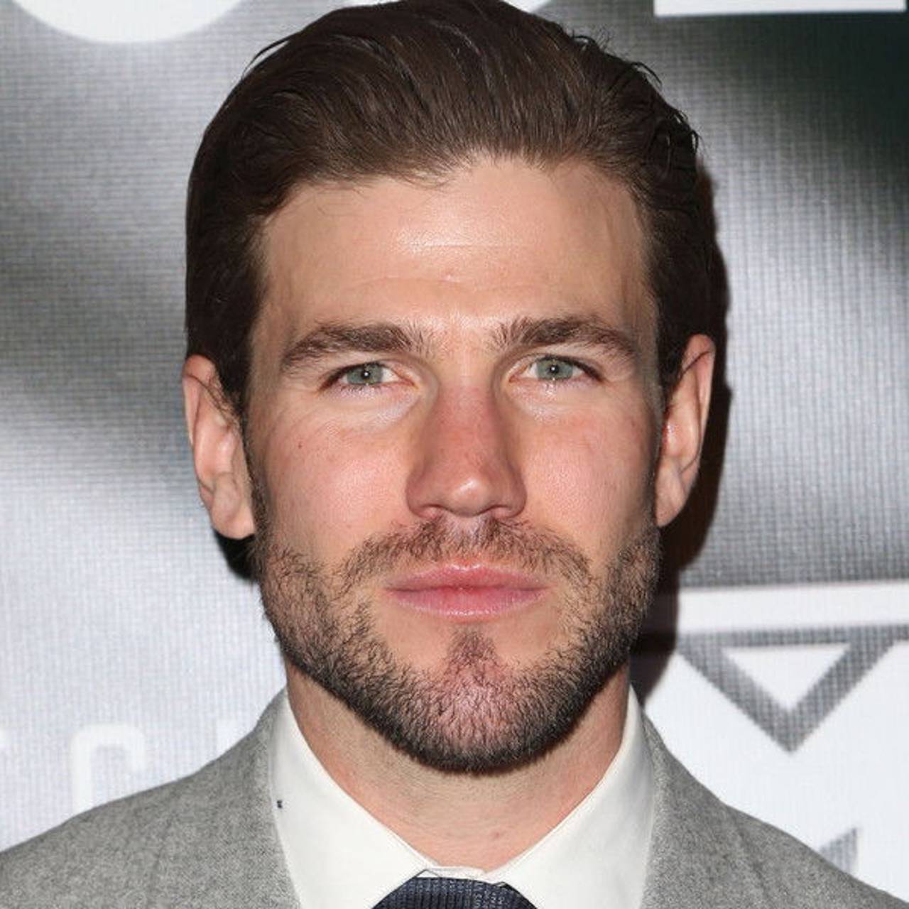 Watch Austin Stowell's movies and TV series Online | Stream in HD on OSN+