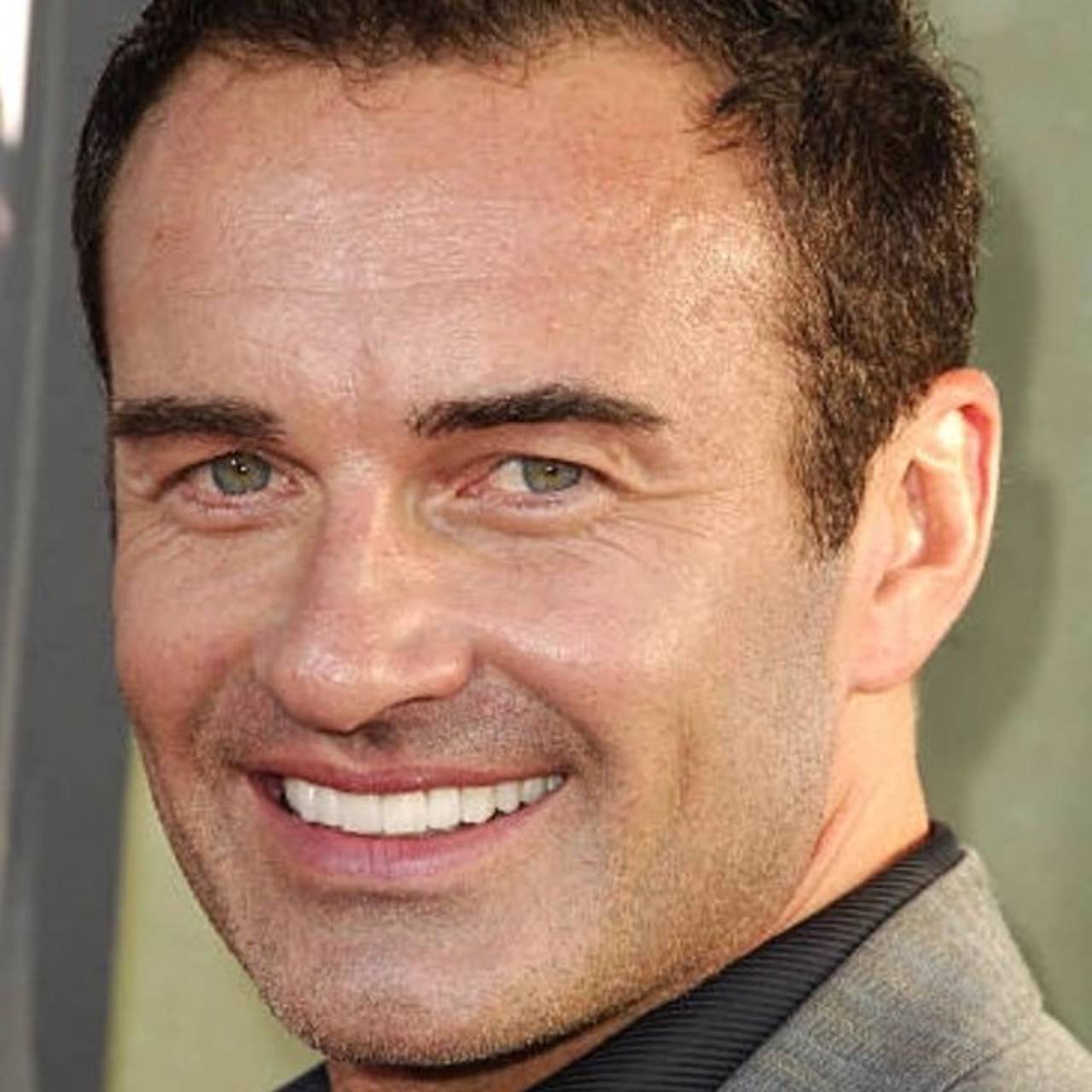 Watch Julian McMahon's movies and TV series Online | Stream in HD on OSN+