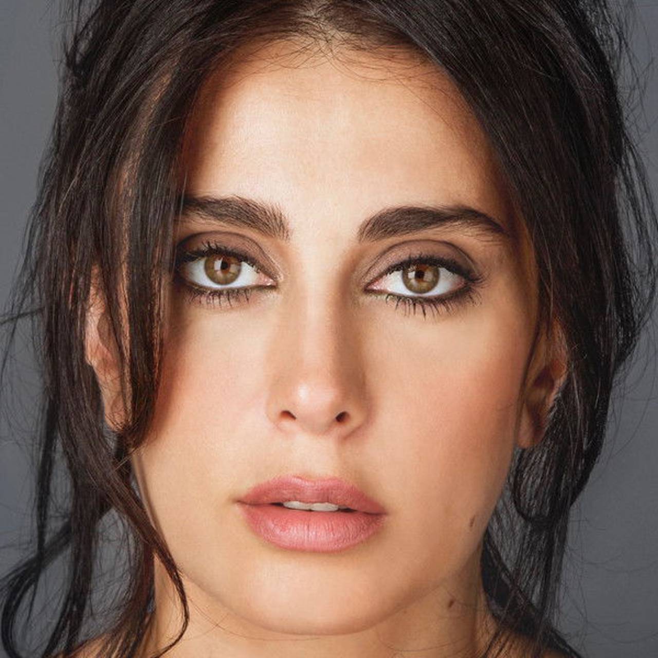 Watch Nadine Labaki's movies and TV series Online | Stream in HD on OSN+