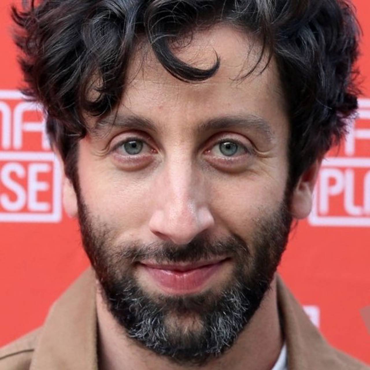 Watch Simon Helberg's movies and TV series Online | Stream in HD on OSN+